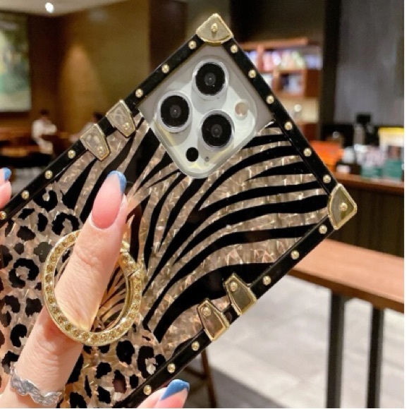 Accessories | Luxe Leopard Print Iphone Case | Poshmark